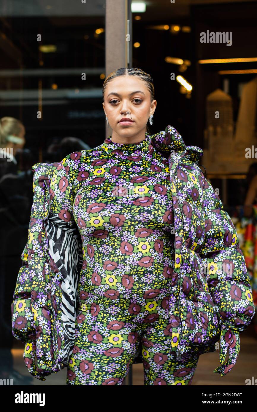London, UK. 21st Sep, 2021. Jamaican-British singer Mahalia Burkmar ...