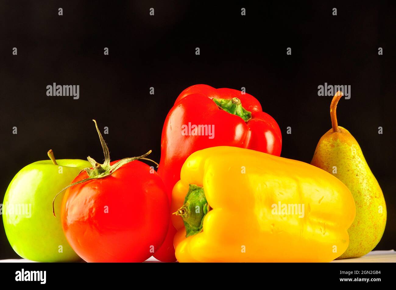 Apple pepper hi-res stock photography and images - Alamy