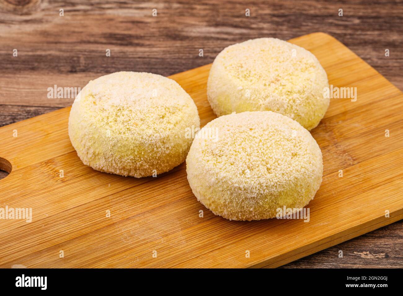 Raw potato zrazy - stuffed potato cutlet - for cooking Stock Photo - Alamy