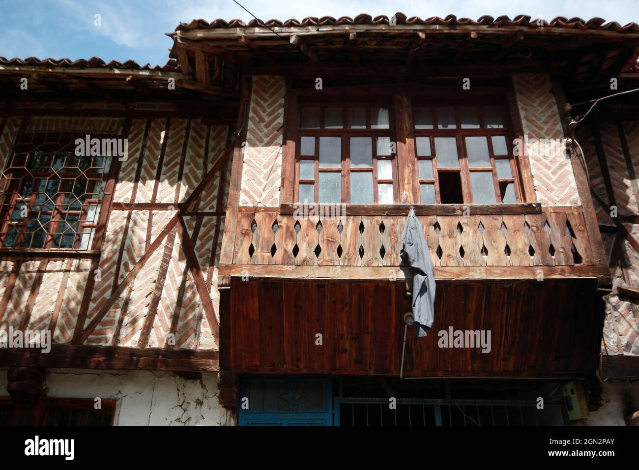 Adobe house interior hi-res stock photography and images - Alamy