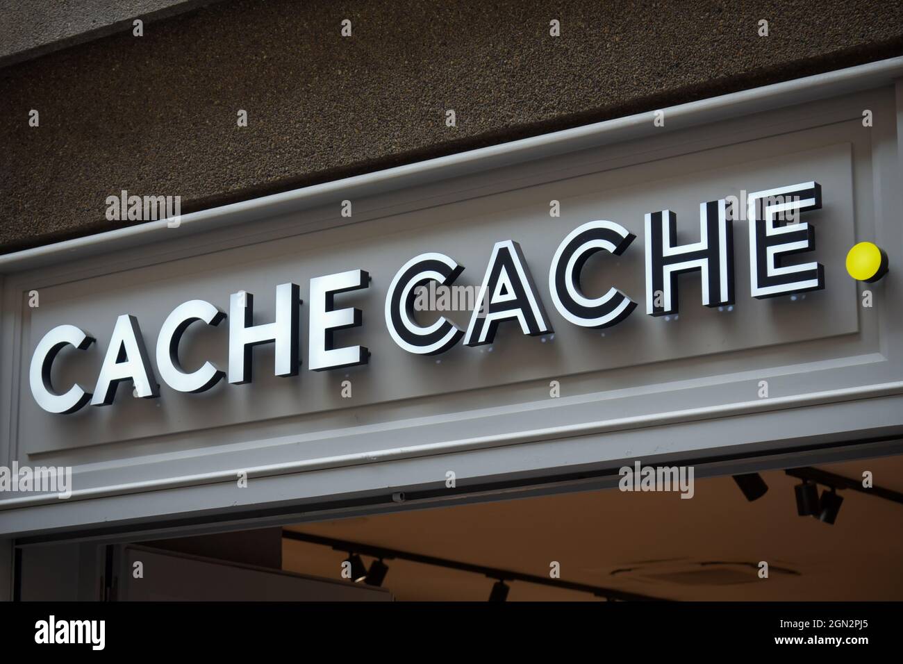 DINAN - FRANCE - SEPTEMBER 2021: cache cache signboard which is a ...