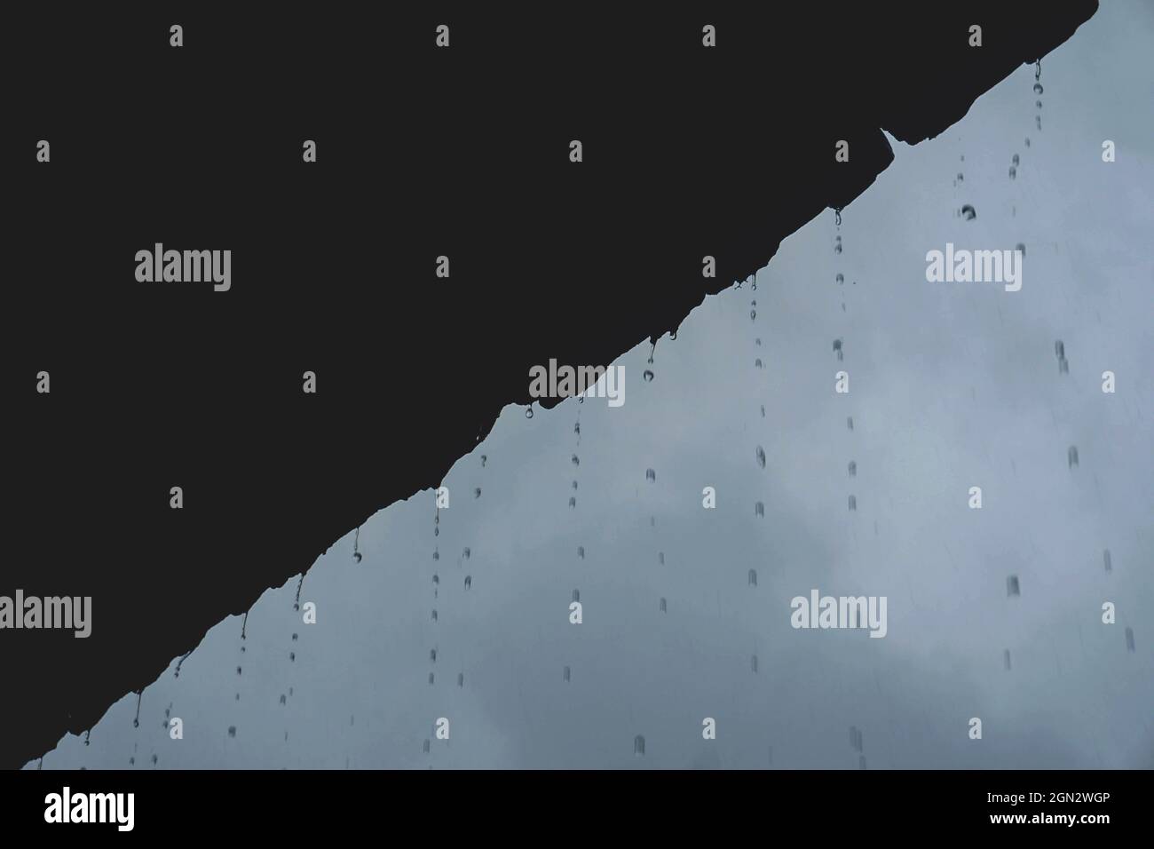 Falling rain drop from hi-res stock photography and images - Alamy