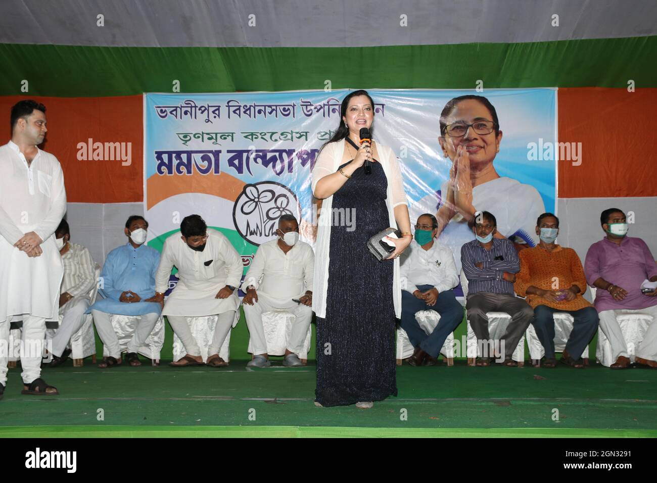 Actress parijat hi-res stock photography and images - Alamy