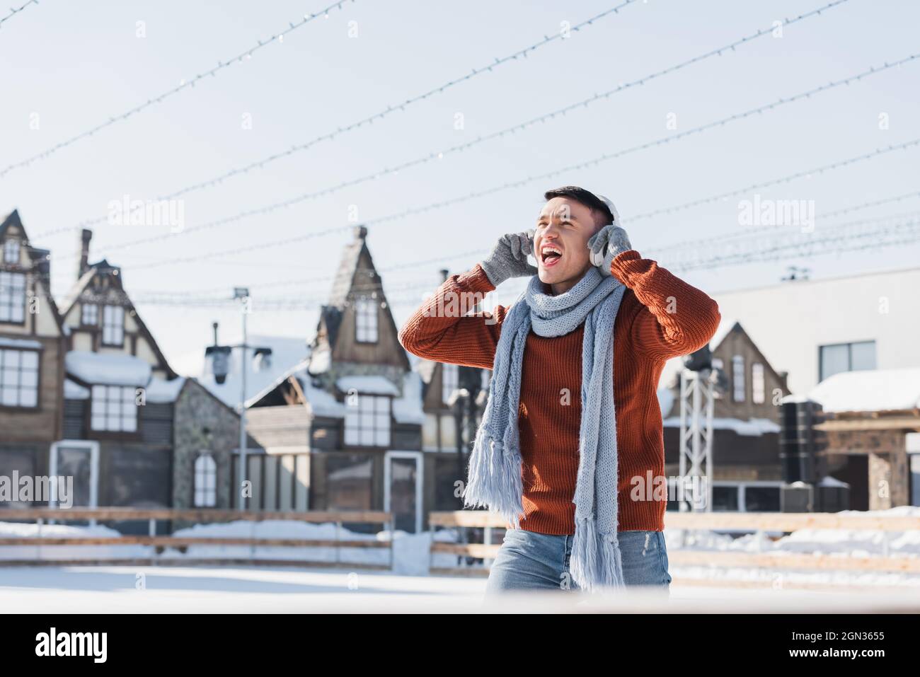Handsome man listening voice hi-res stock photography and images - Alamy