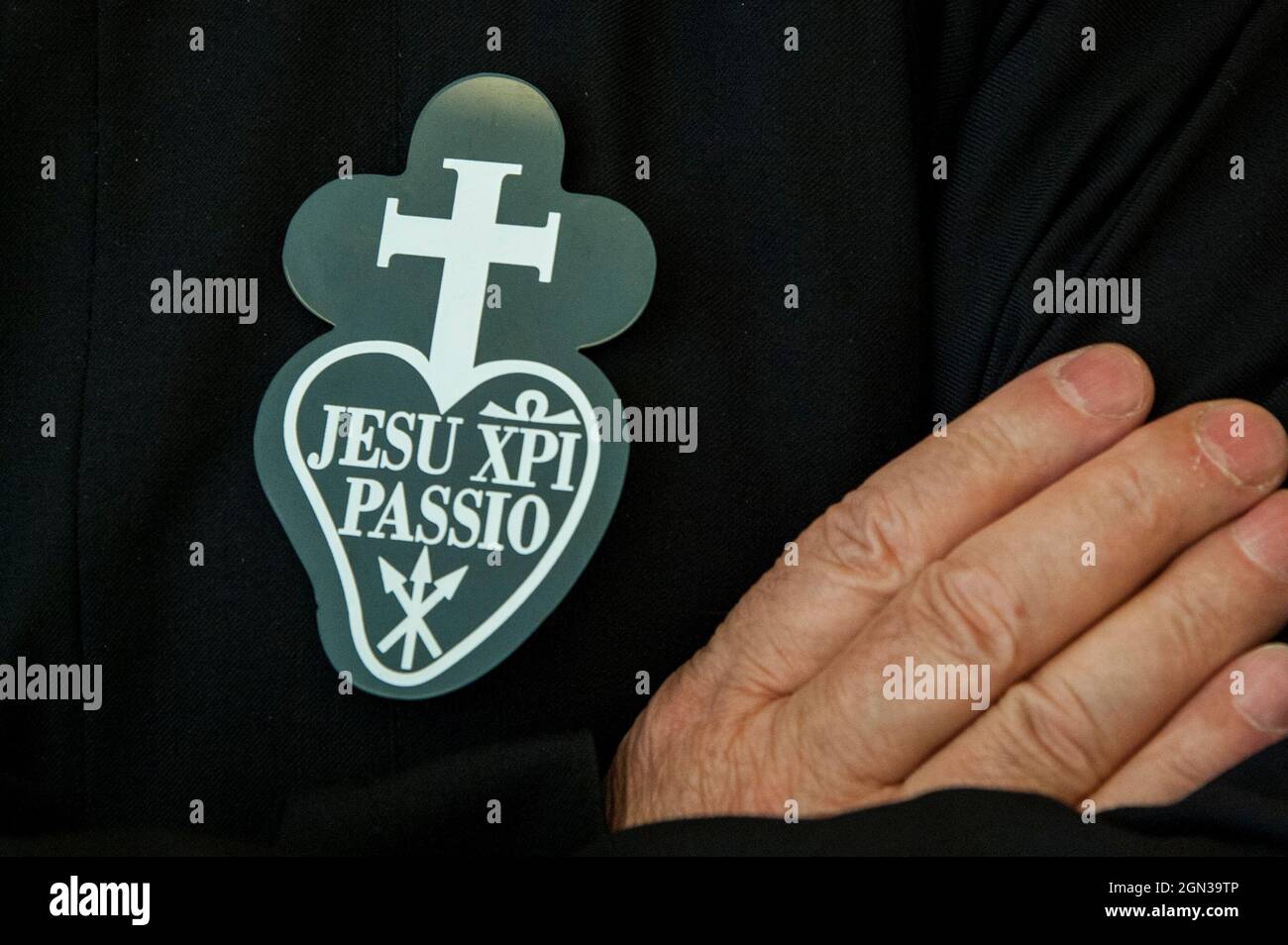 Passionist Logo Patches – Rosary.Team