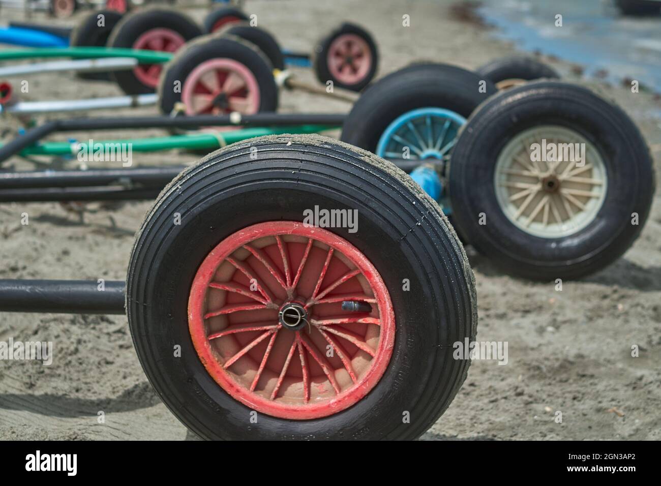 Boat launching trolleys on beach hi-res stock photography and images ...