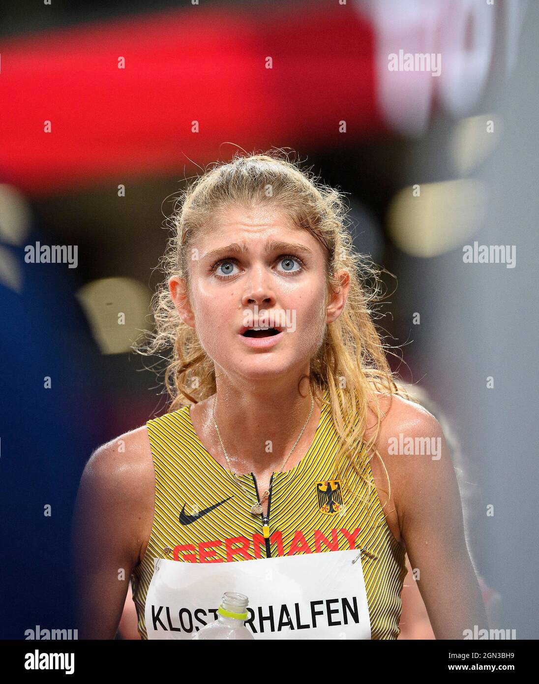 Olympics 10000 meters hi-res stock photography and images - Alamy