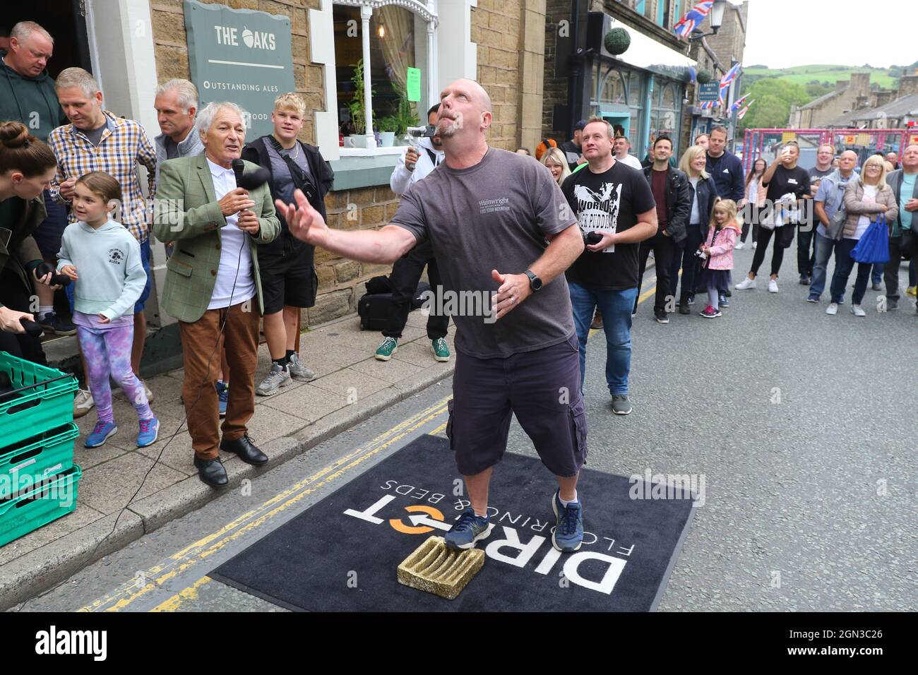 12 yorkshire puddings hi-res stock photography and images - Alamy