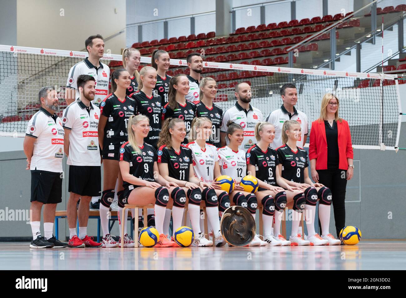 Jennifer gray 2021 hi-res stock photography and images - Alamy