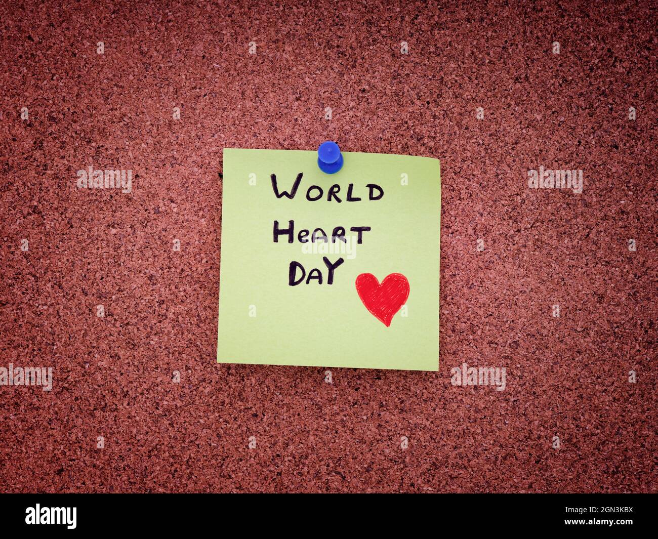 Sticky note on bulletin board hi-res stock photography and images - Alamy
