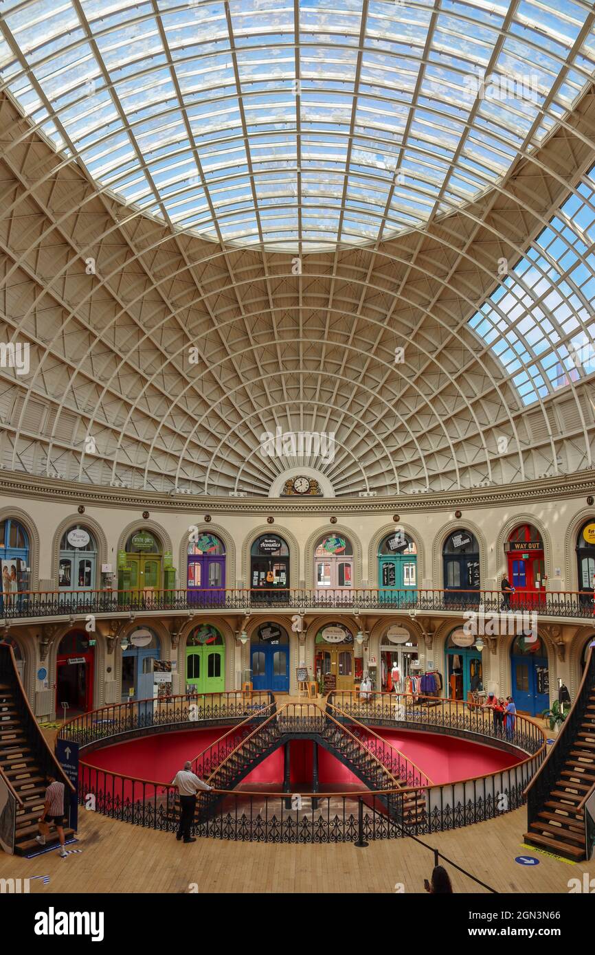 Leeds market roof hi-res stock photography and images - Alamy