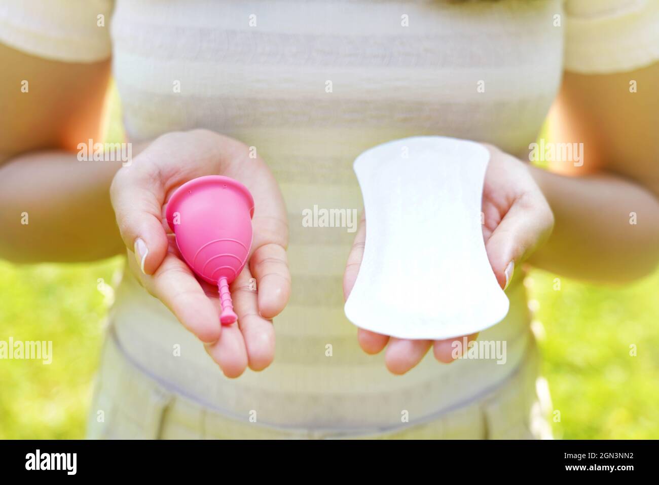 Feminine sanitary pad hi-res stock photography and images - Alamy
