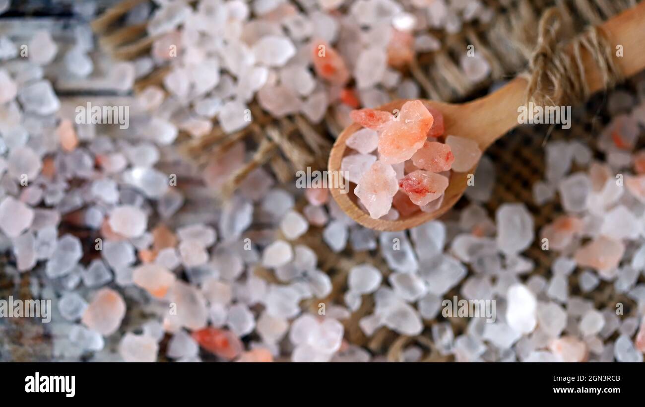 Himalayan Pink Rock Salt Stock Photo - Alamy