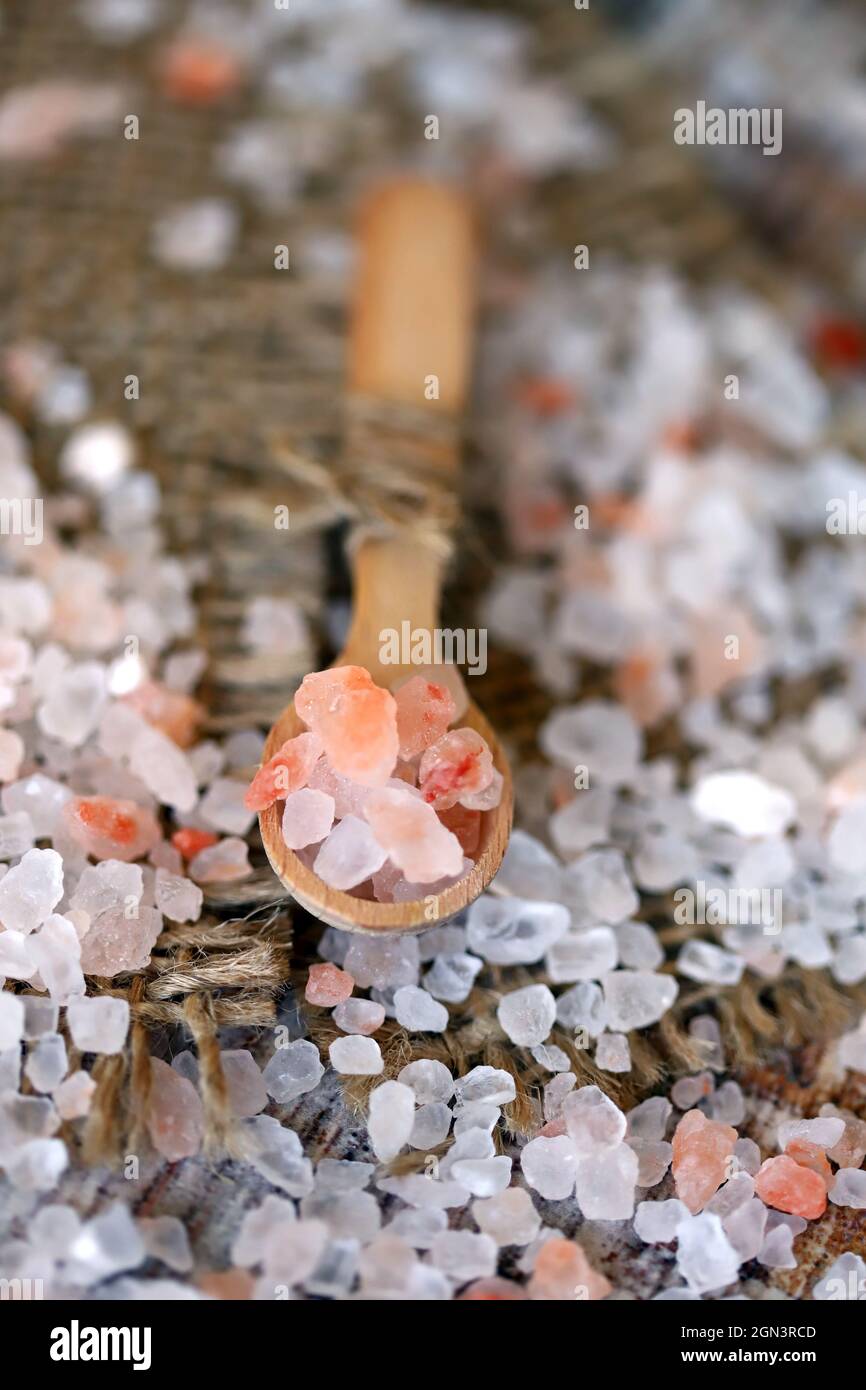 Himalayan Pink Rock Salt Stock Photo - Alamy