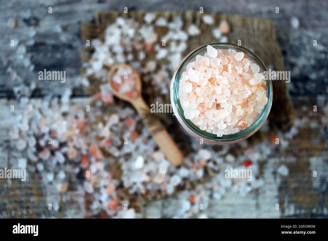 Himalayan Pink Rock Salt Stock Photo - Alamy