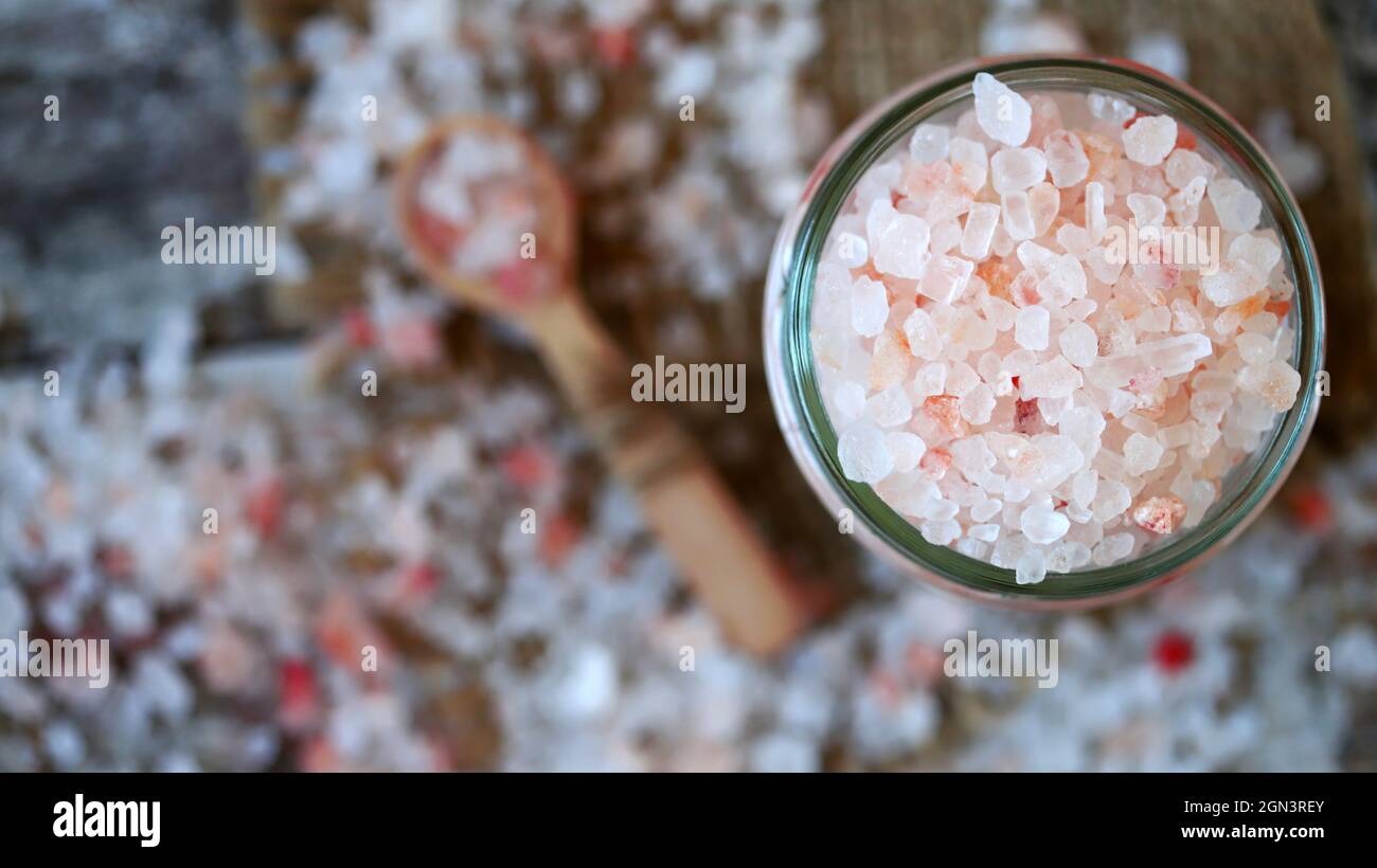 Himalayan Pink Rock Salt Stock Photo - Alamy