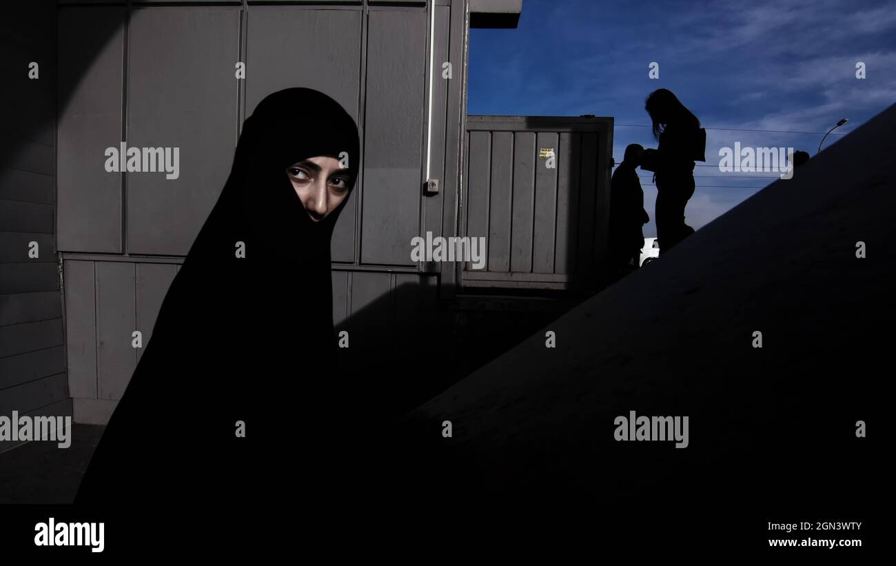 Yashmak hi-res stock photography and images - Alamy
