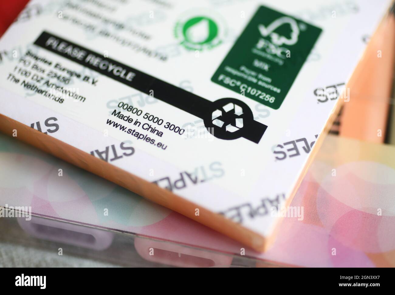 Recycling product information sign hi-res stock photography and images ...