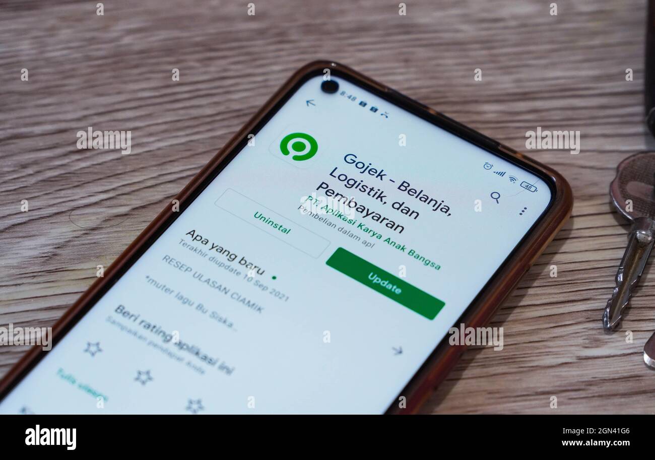 Gojek service hi-res stock photography and images - Alamy