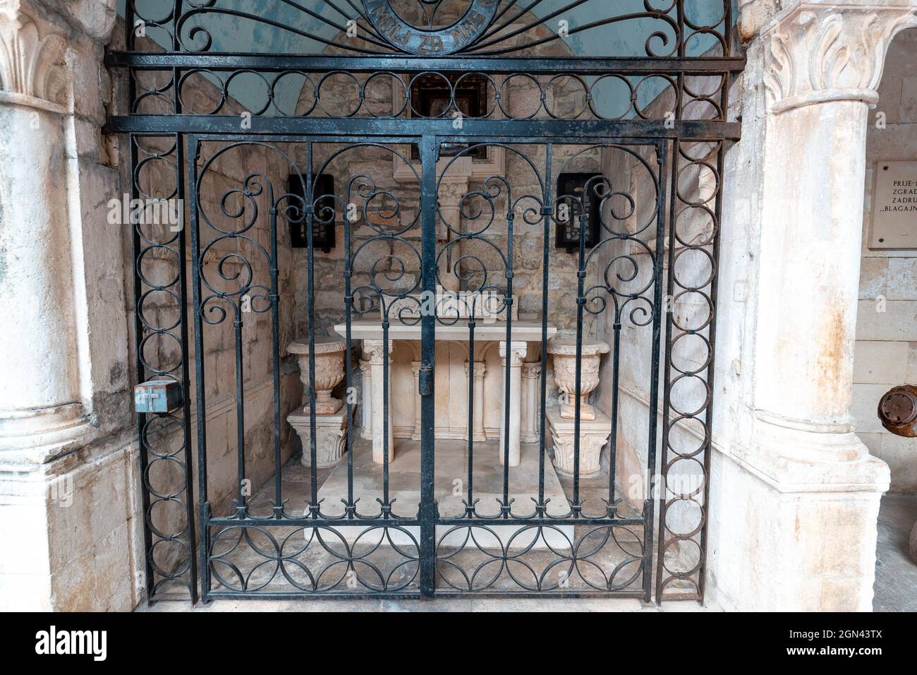 Metallic fence of an ancient cathedral in Croatia, Dalmatien Stock ...