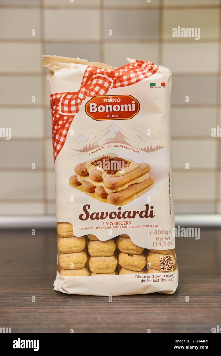 Plastic bag biscuits hi-res stock photography and images - Alamy