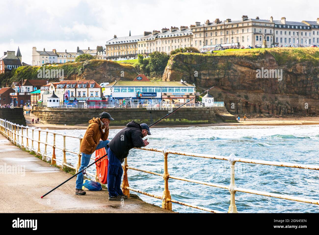 Whitby fishing hi-res stock photography and images - Alamy