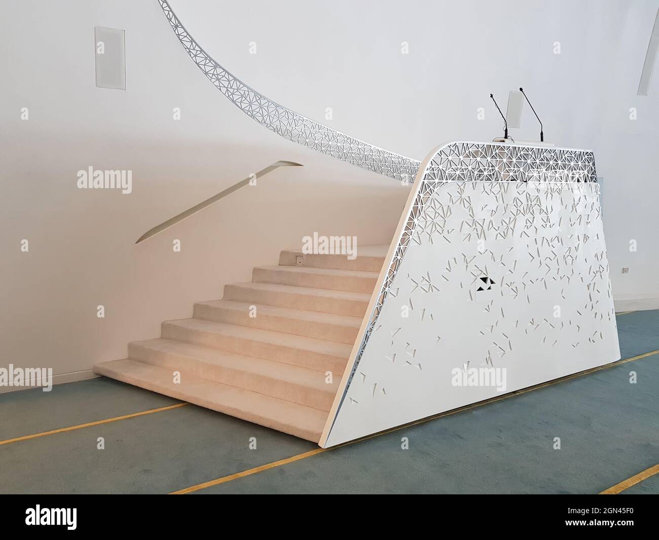 Mosque pattern doha hi-res stock photography and images - Alamy