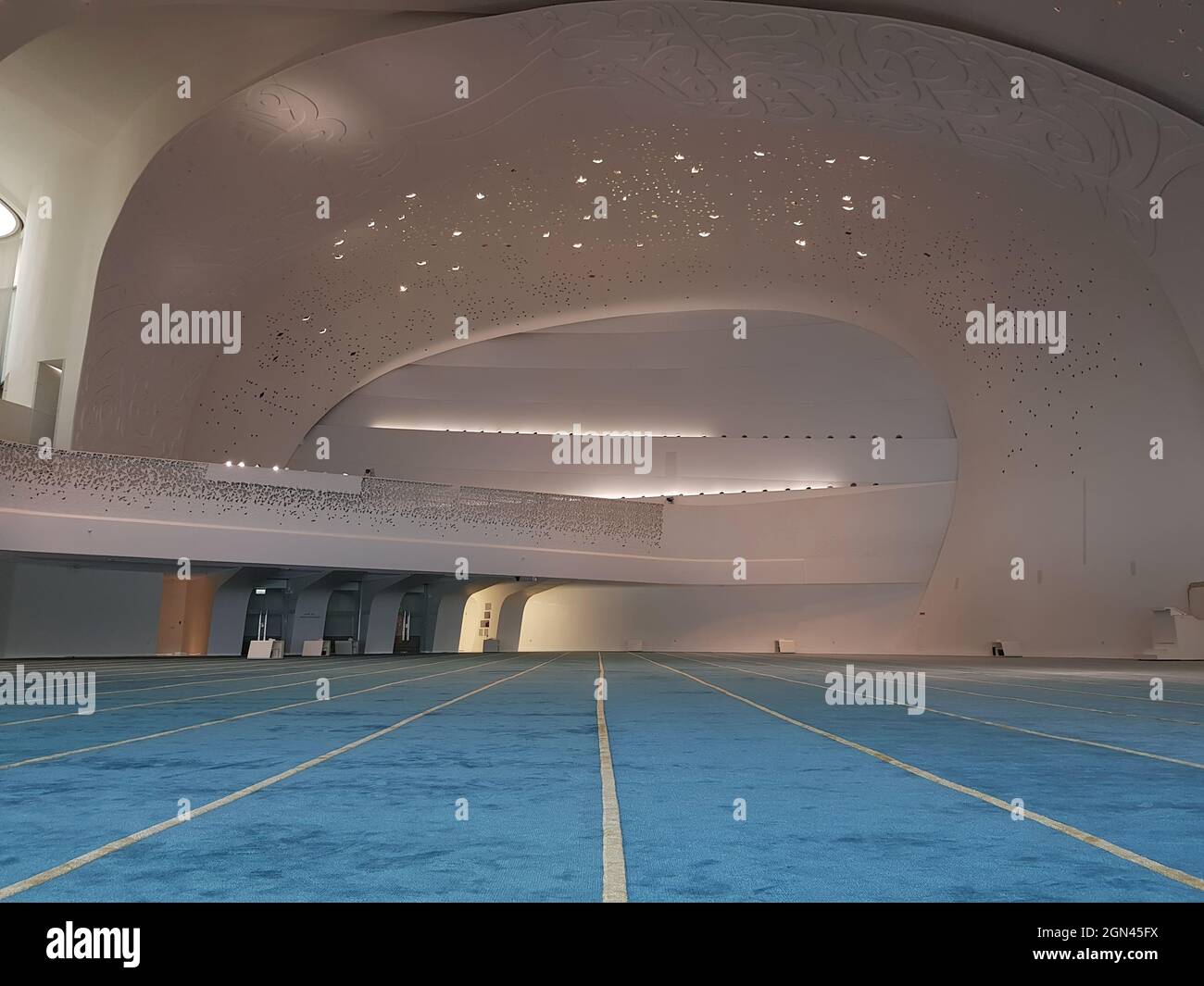 Beautiful architecture of Qatar Foundation Mosque inside view ...