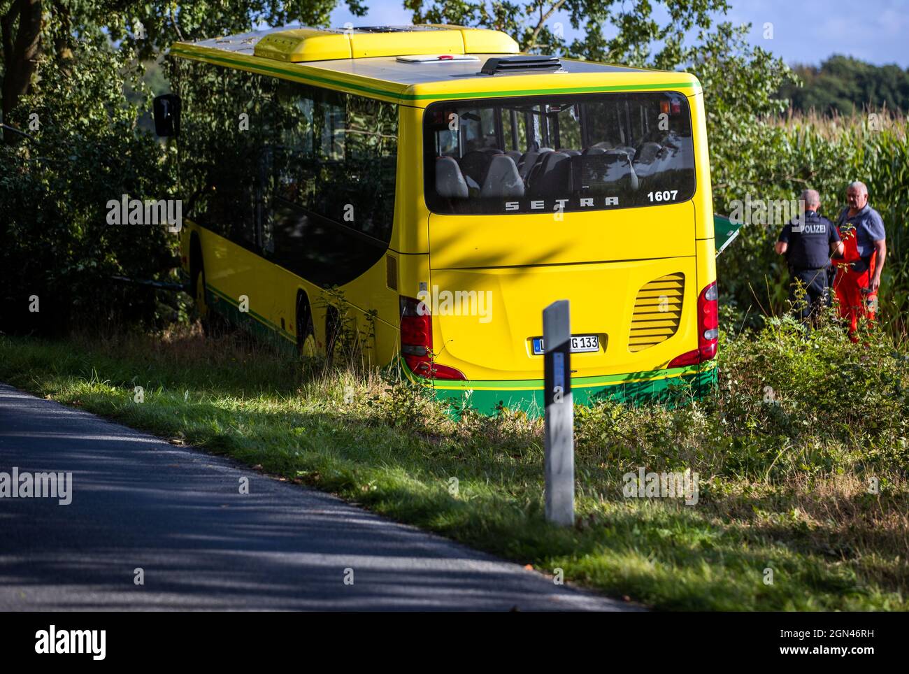 Plate, Germany. 22nd Sep, 2021. Emergency services secure the scene of ...