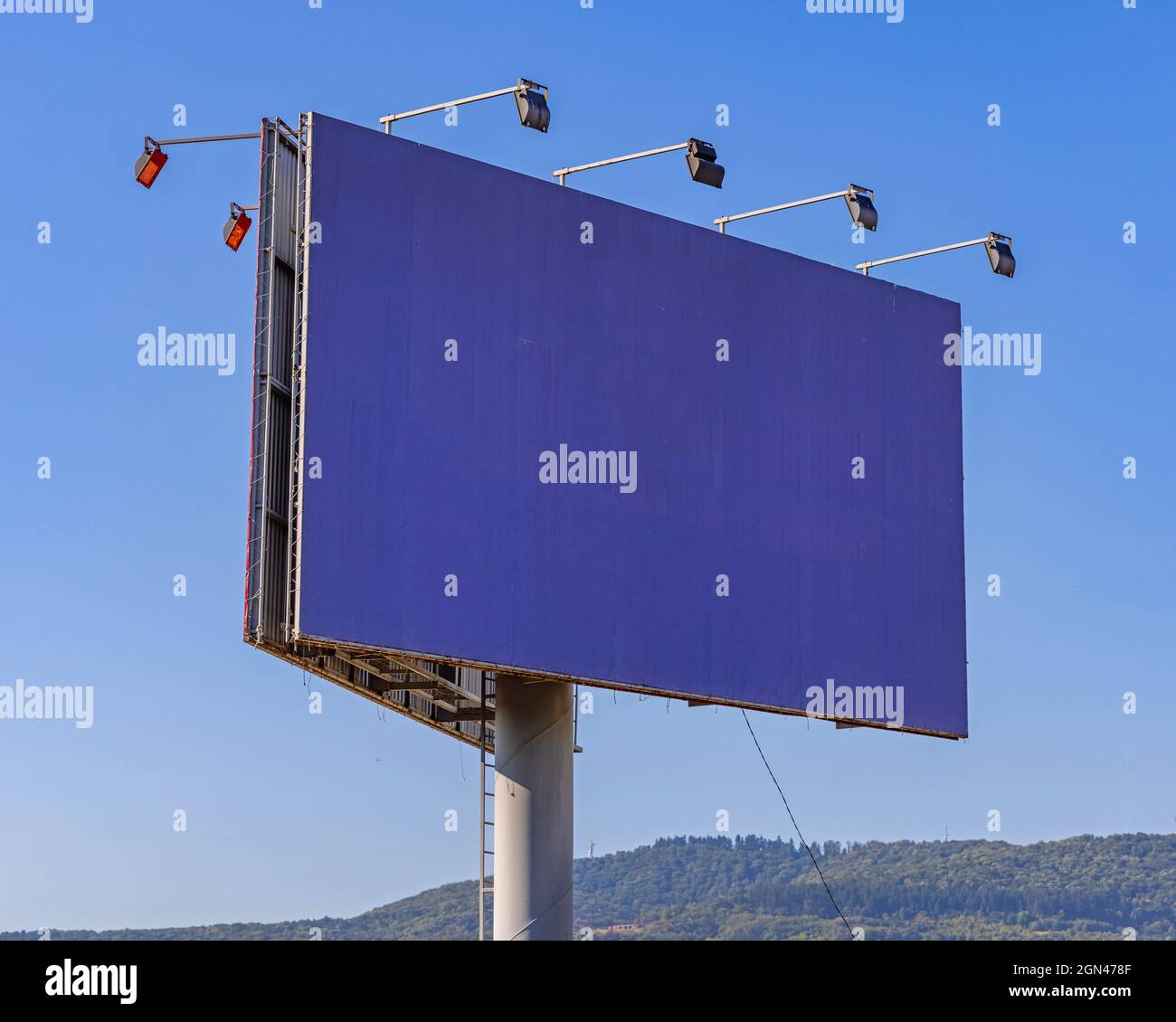 Blue reflectors hi-res stock photography and images - Alamy