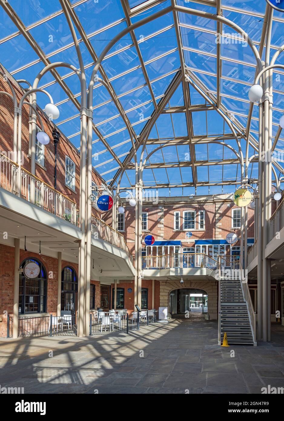 Once the famous George Hotel, now the George Shopping Centre, High ...