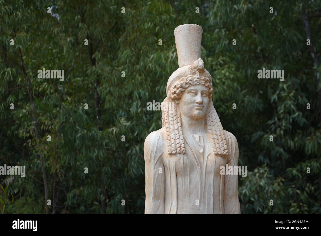Pharaonic statue on the grounds of Brexiza a 160 AD significant ...