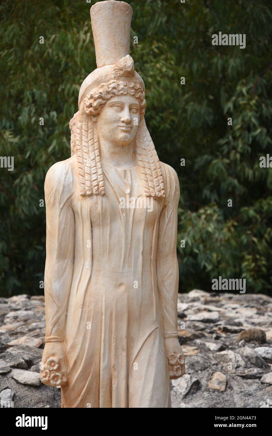 Pharaonic statue on the grounds of Brexiza a 160 AD significant ...