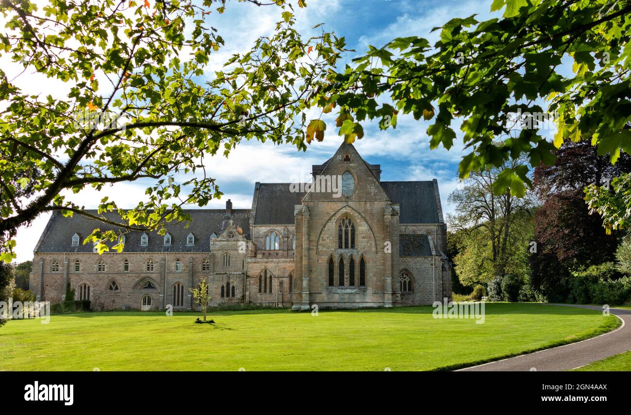 Scottish monastery hi-res stock photography and images - Alamy