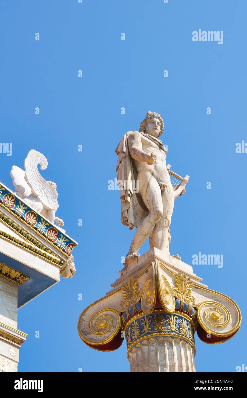 Statue apollon hi-res stock photography and images - Alamy