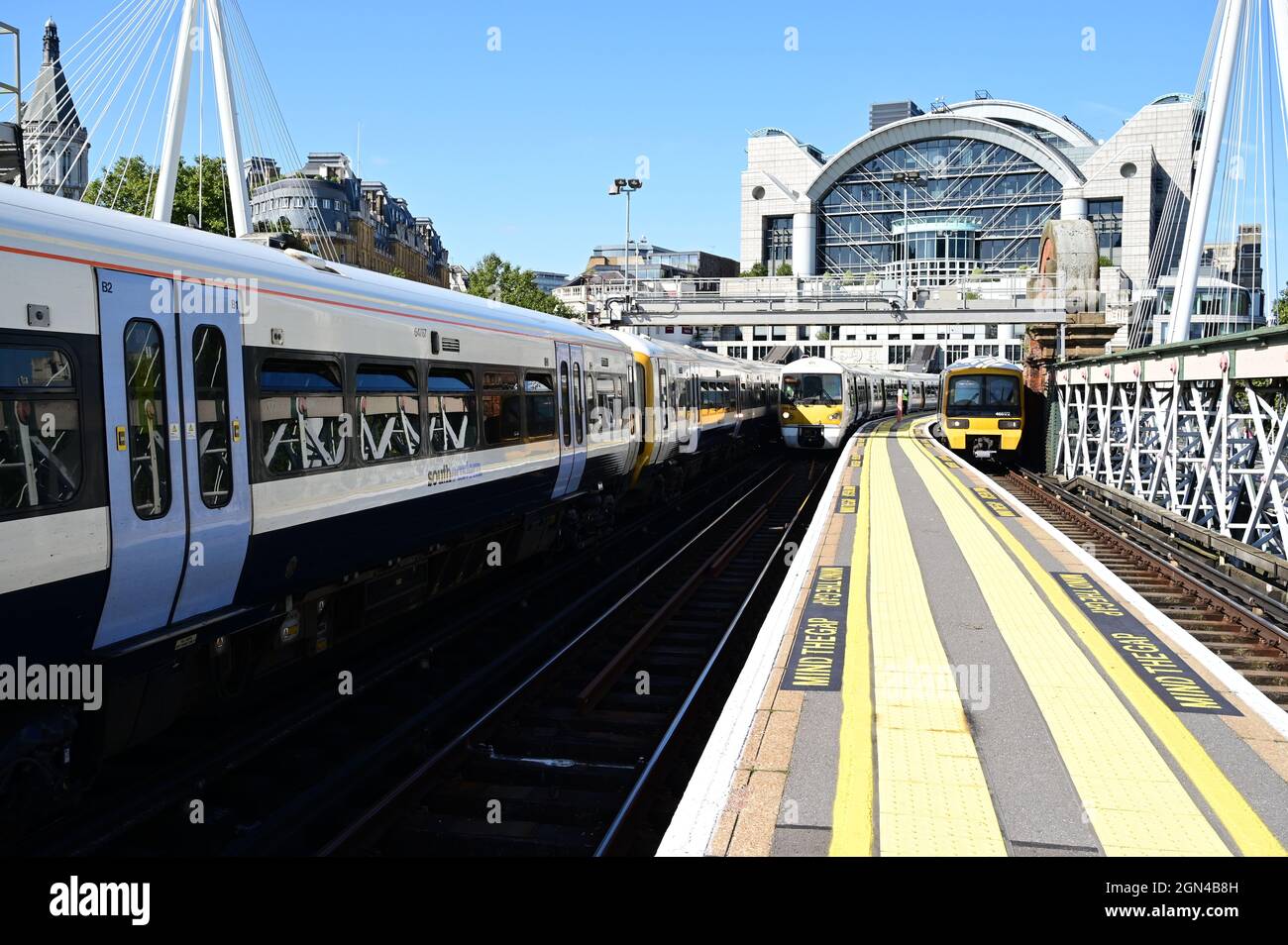 Trains at Charing Cross station Stock Photo - Alamy