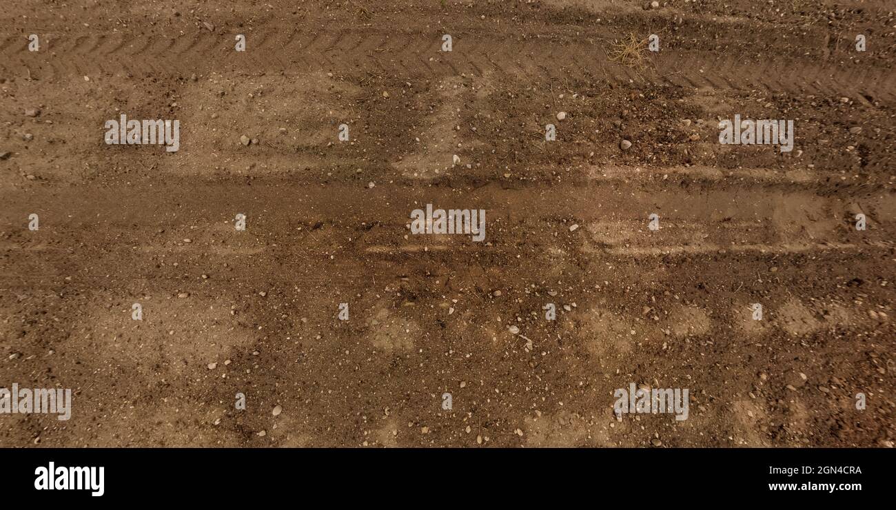 Dusty path from above hi-res stock photography and images - Alamy