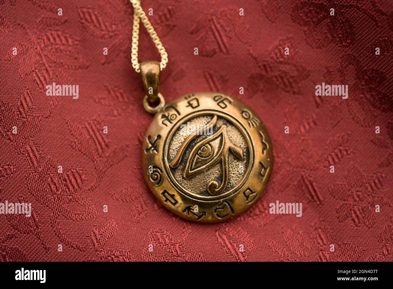Eye of horus pendant hi-res stock photography and images - Alamy