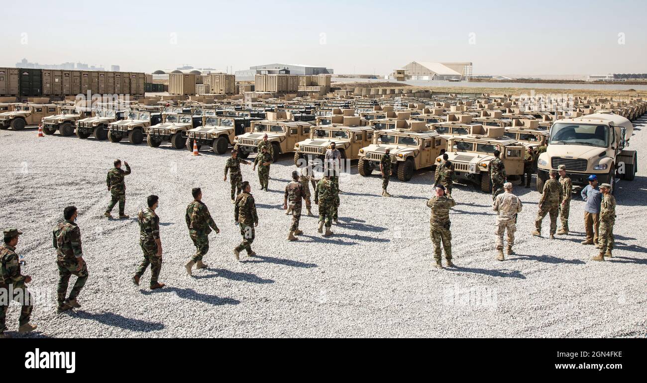 Us military in humvee's in iraq hi-res stock photography and images - Alamy
