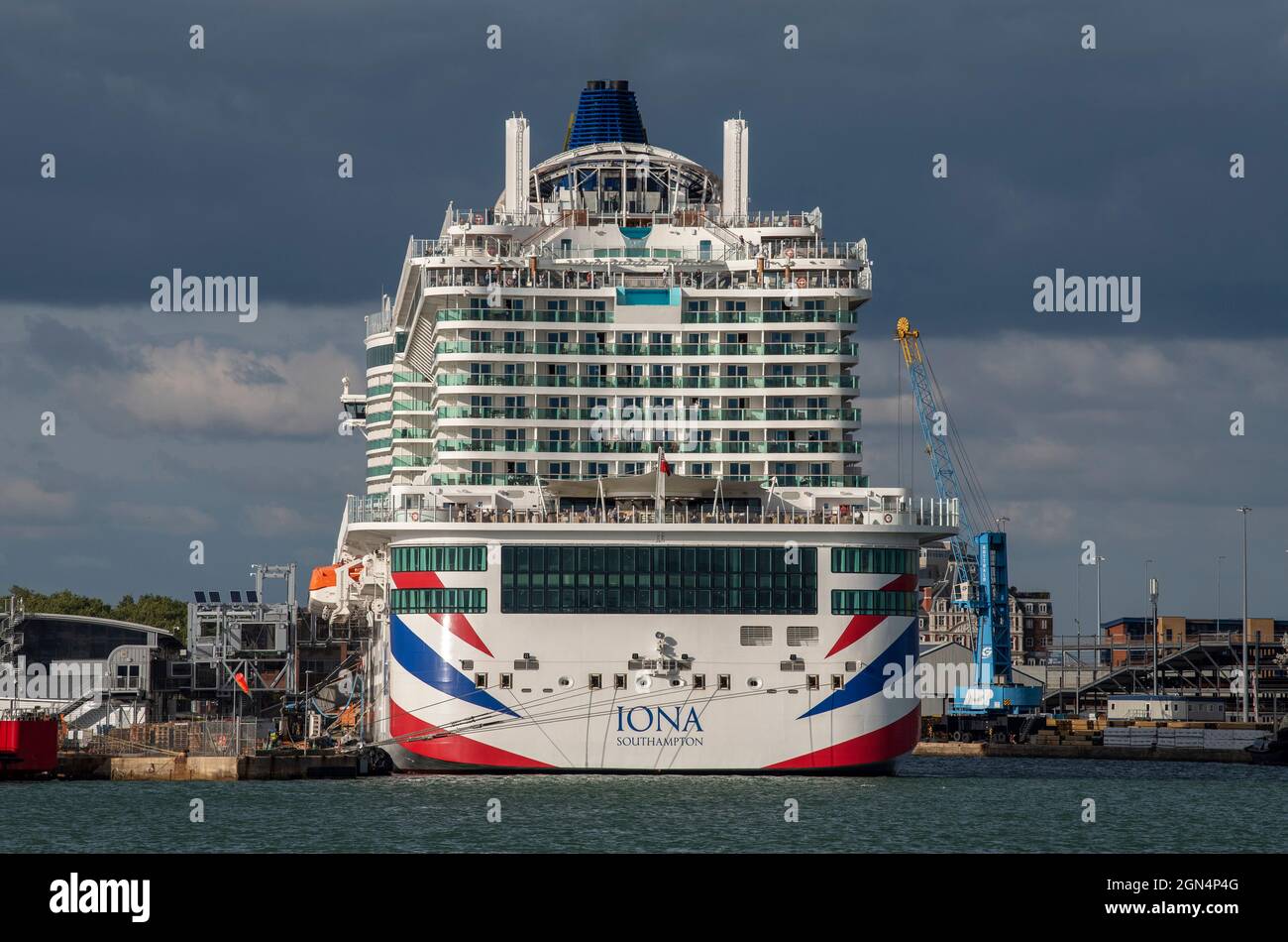 Iona cruise ship hi-res stock photography and images - Alamy
