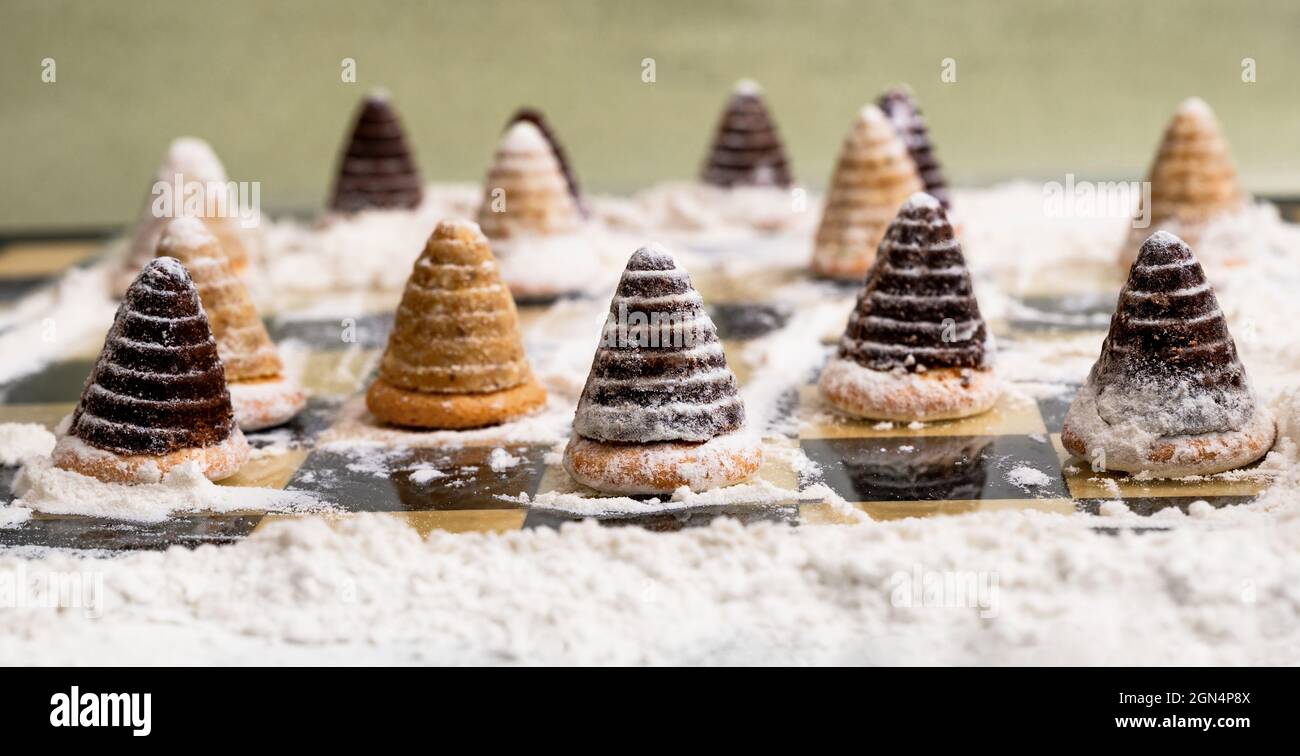 Beehive shape hi-res stock photography and images - Alamy