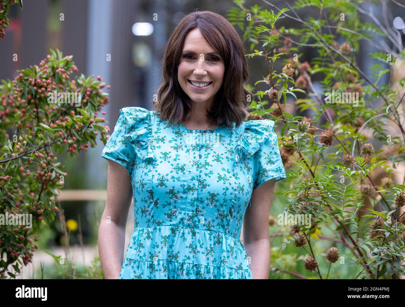 Alex jones television presenter hi-res stock photography and images - Alamy