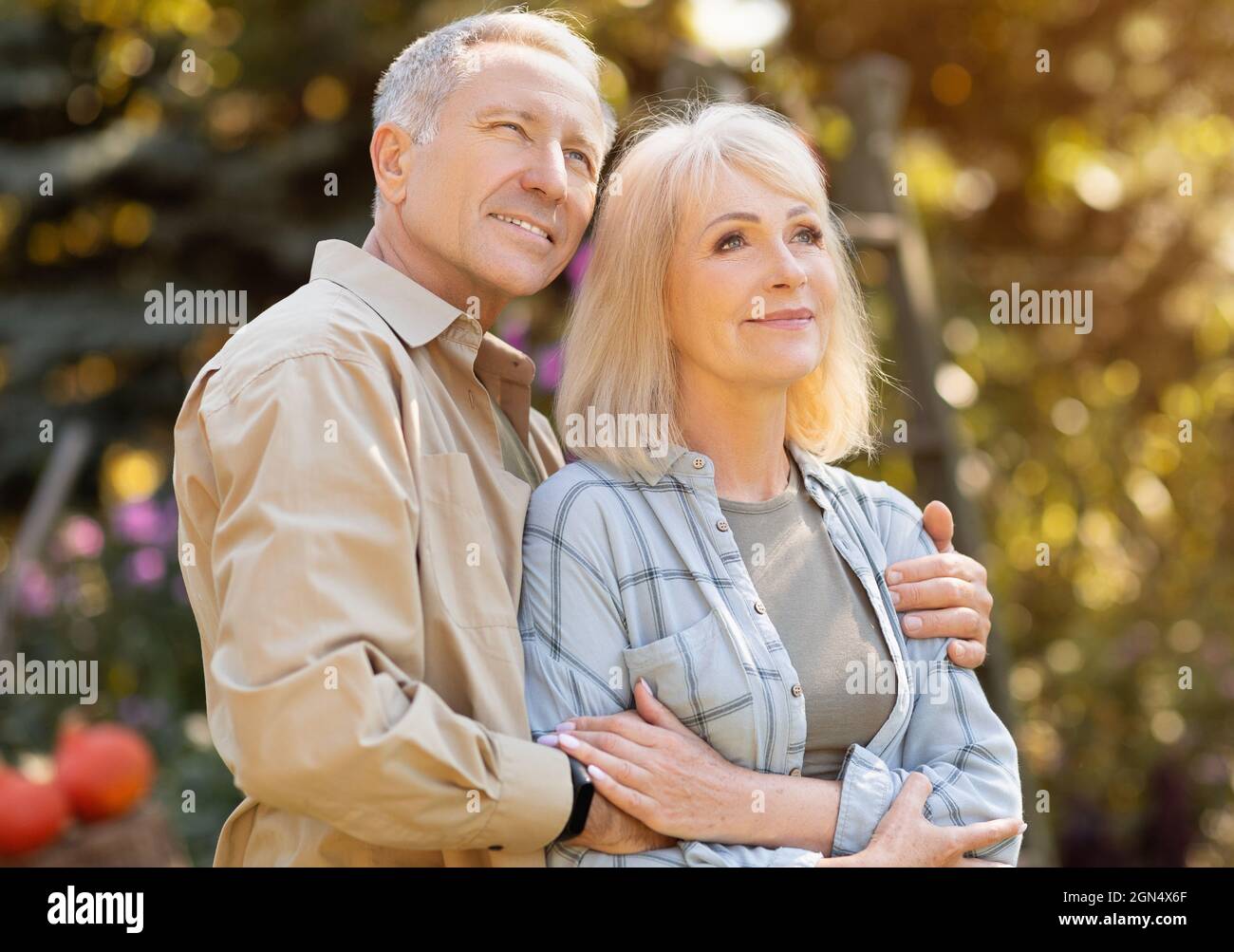 Loving look hi-res stock photography and images - Alamy
