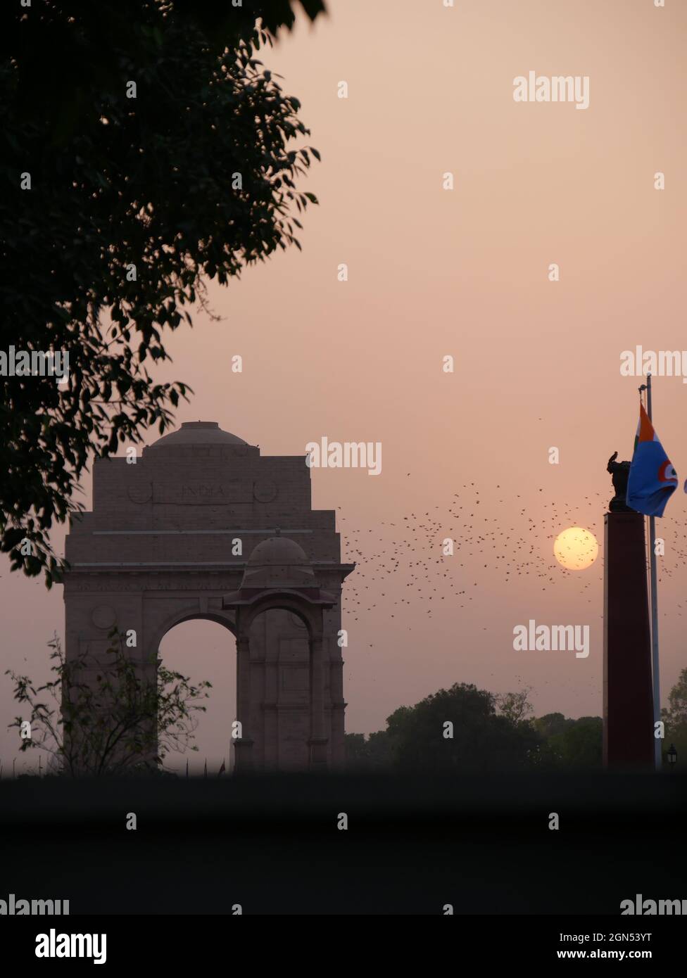Vertical shot of the India Gate during late sunset in New Delhi, India ...