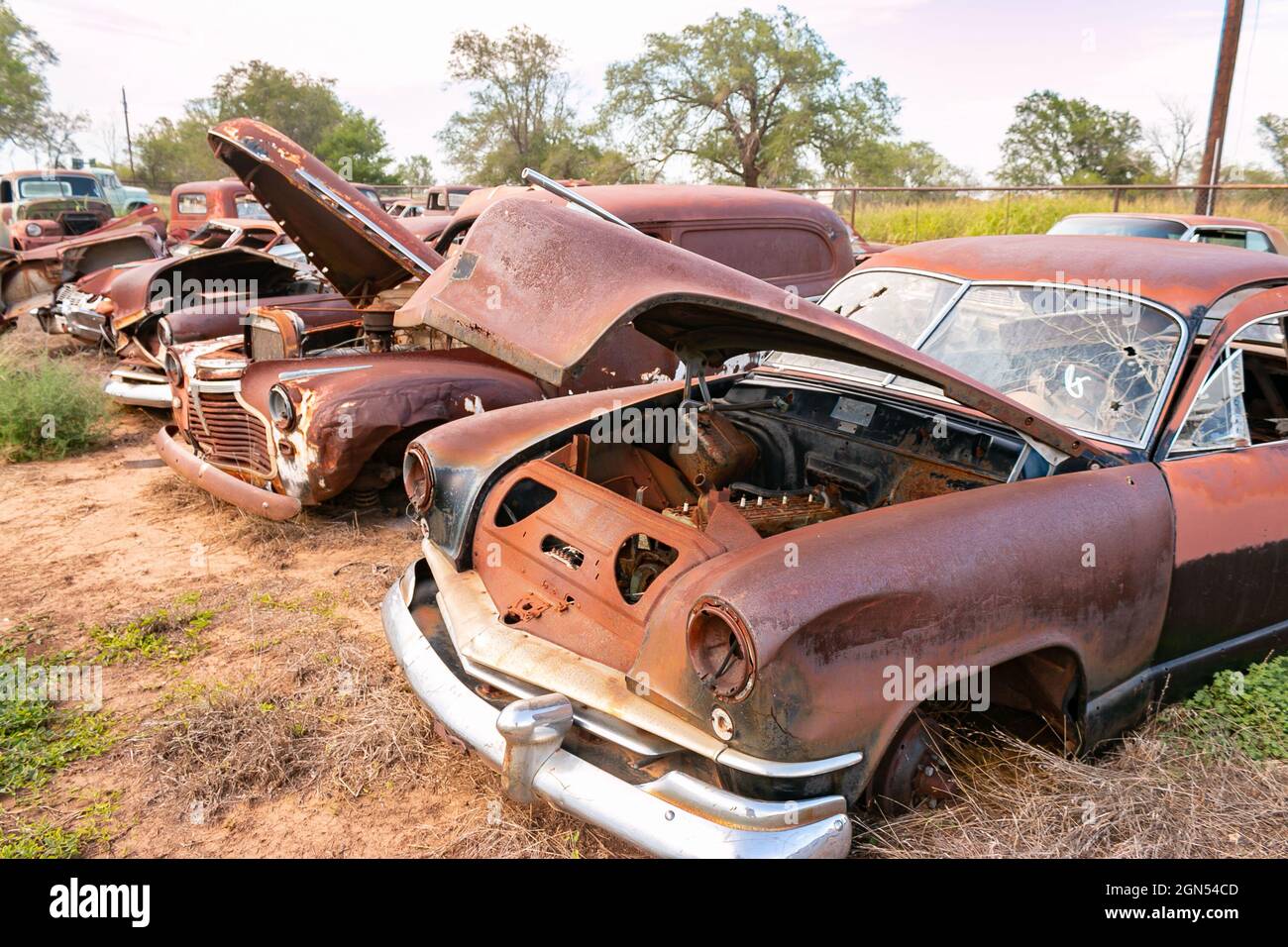 Route 66 junkyard hi-res stock photography and images - Alamy