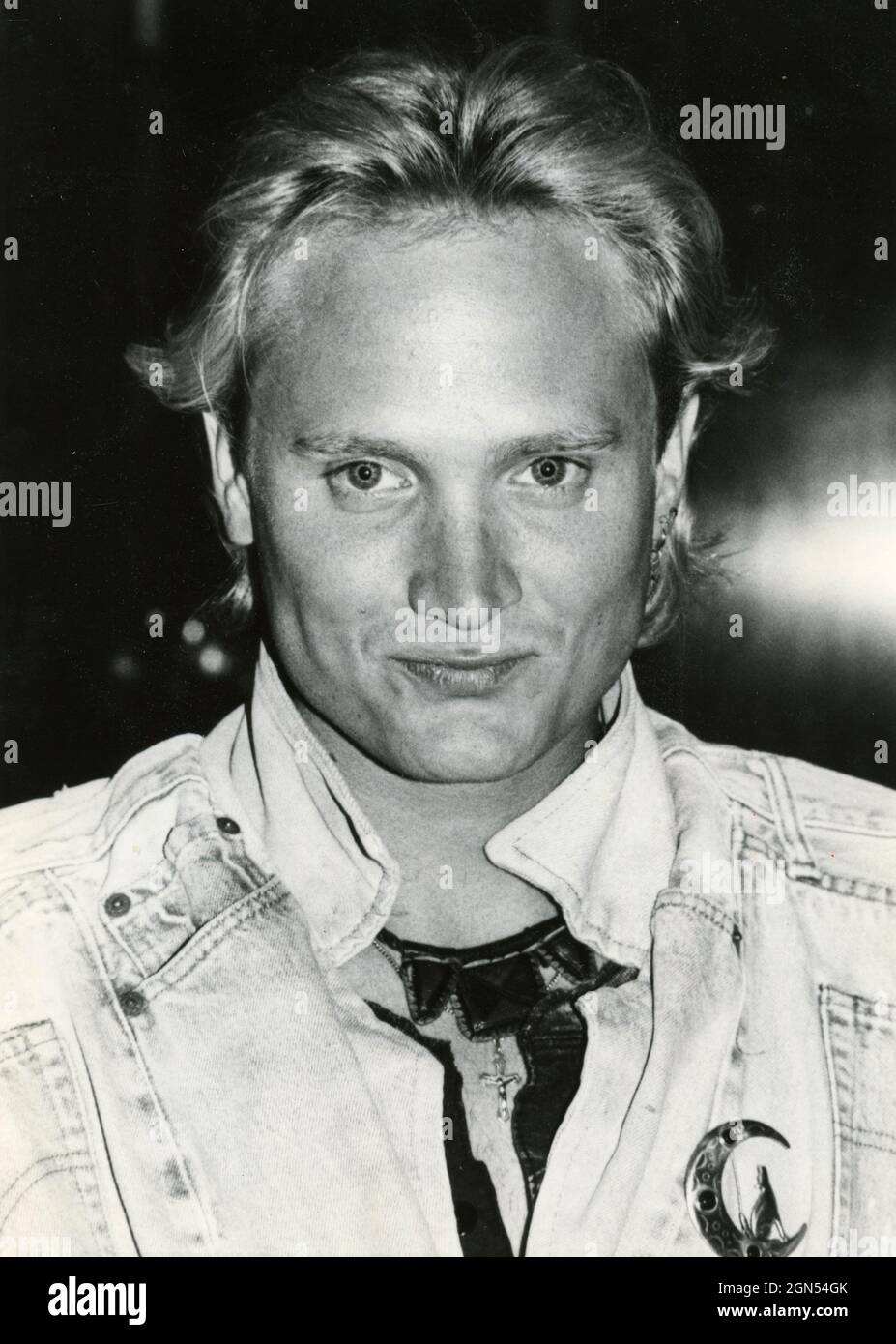 American writer and actor hi-res stock photography and images - Alamy