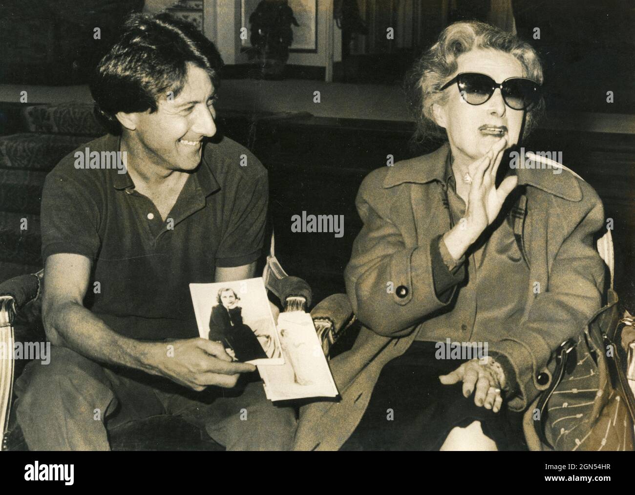 American actor Dustin Hoffman, 1980s Stock Photo - Alamy American actor Dustin Hoffman, 1980s Stock Photo - Alamy