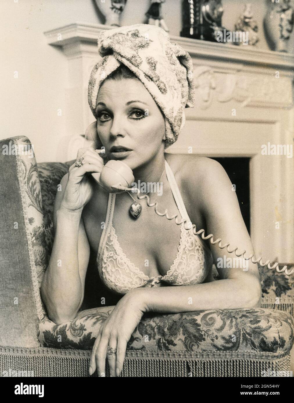 British actress joan hi-res stock photography and images - Alamy