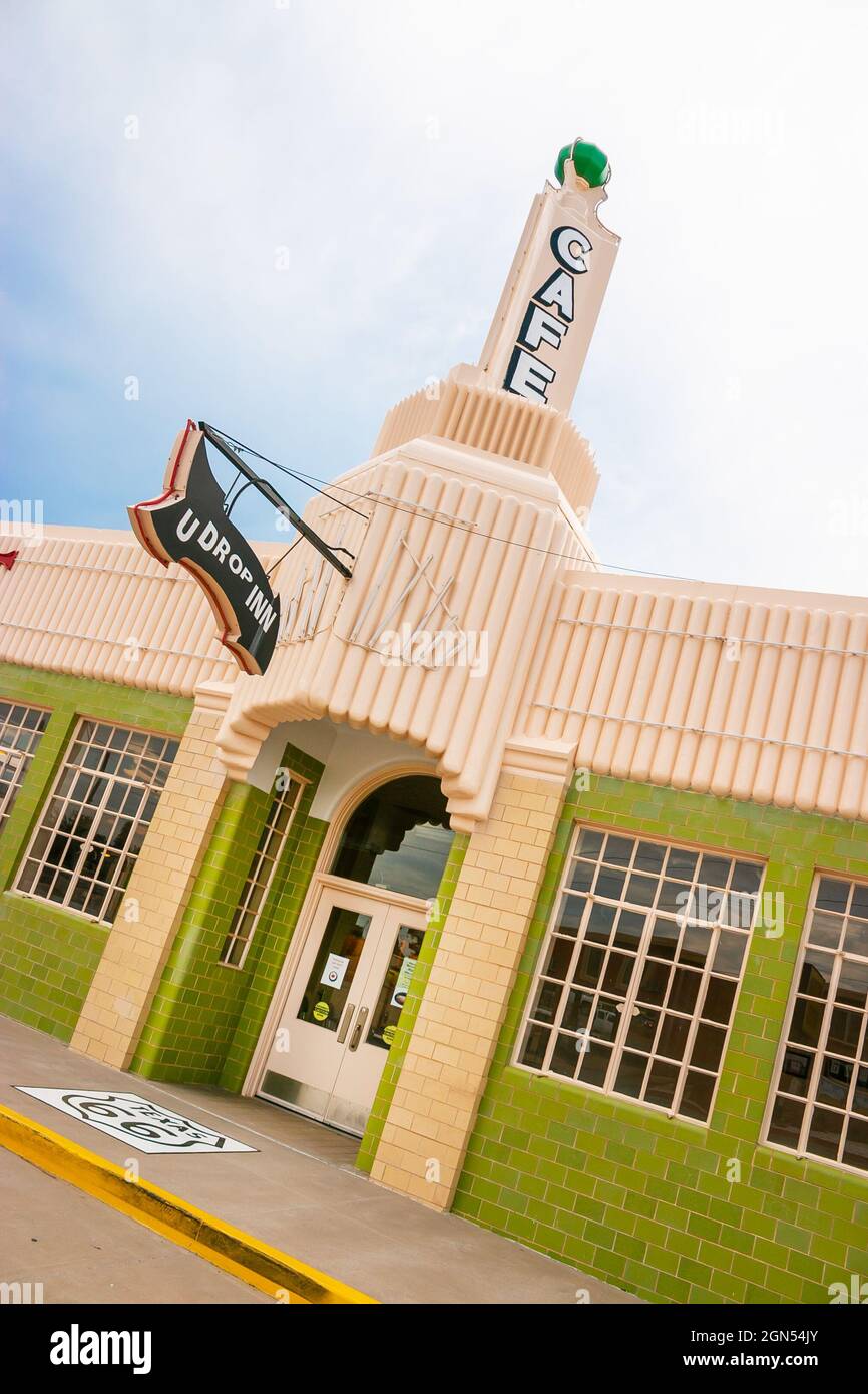 Art Deco cafe the U Drop Inn on Route 66 in shamrock Texas USA ...