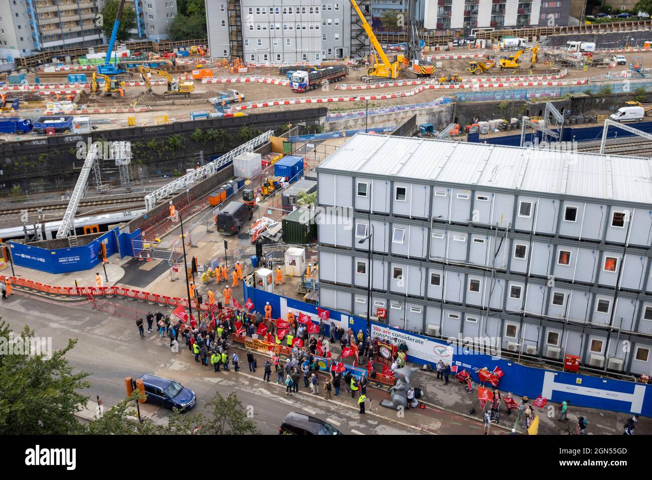 Hs2 work euston station hi-res stock photography and images - Alamy